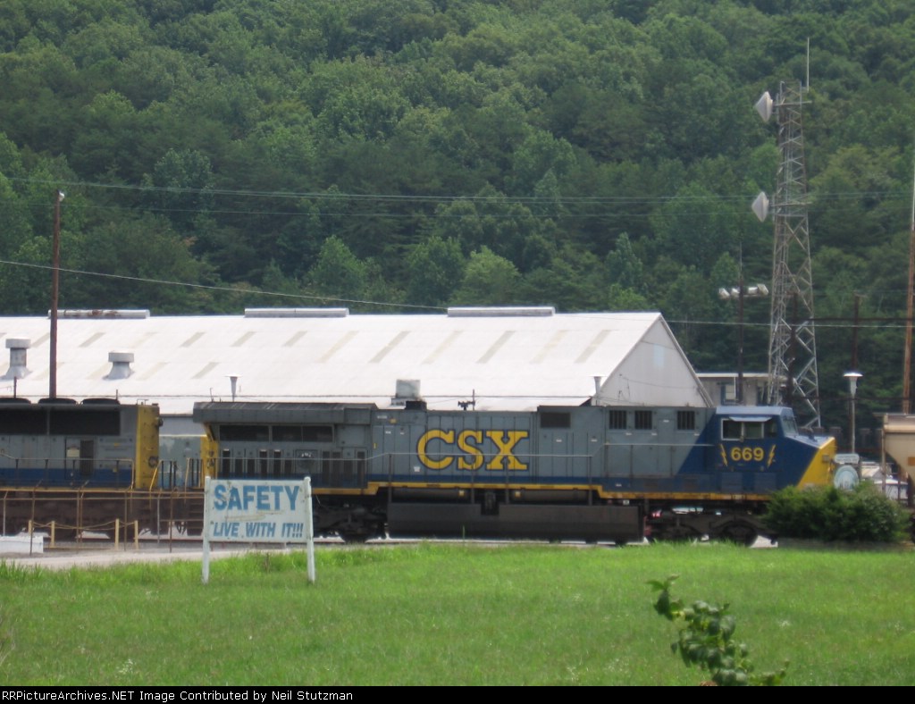 CSX 669
